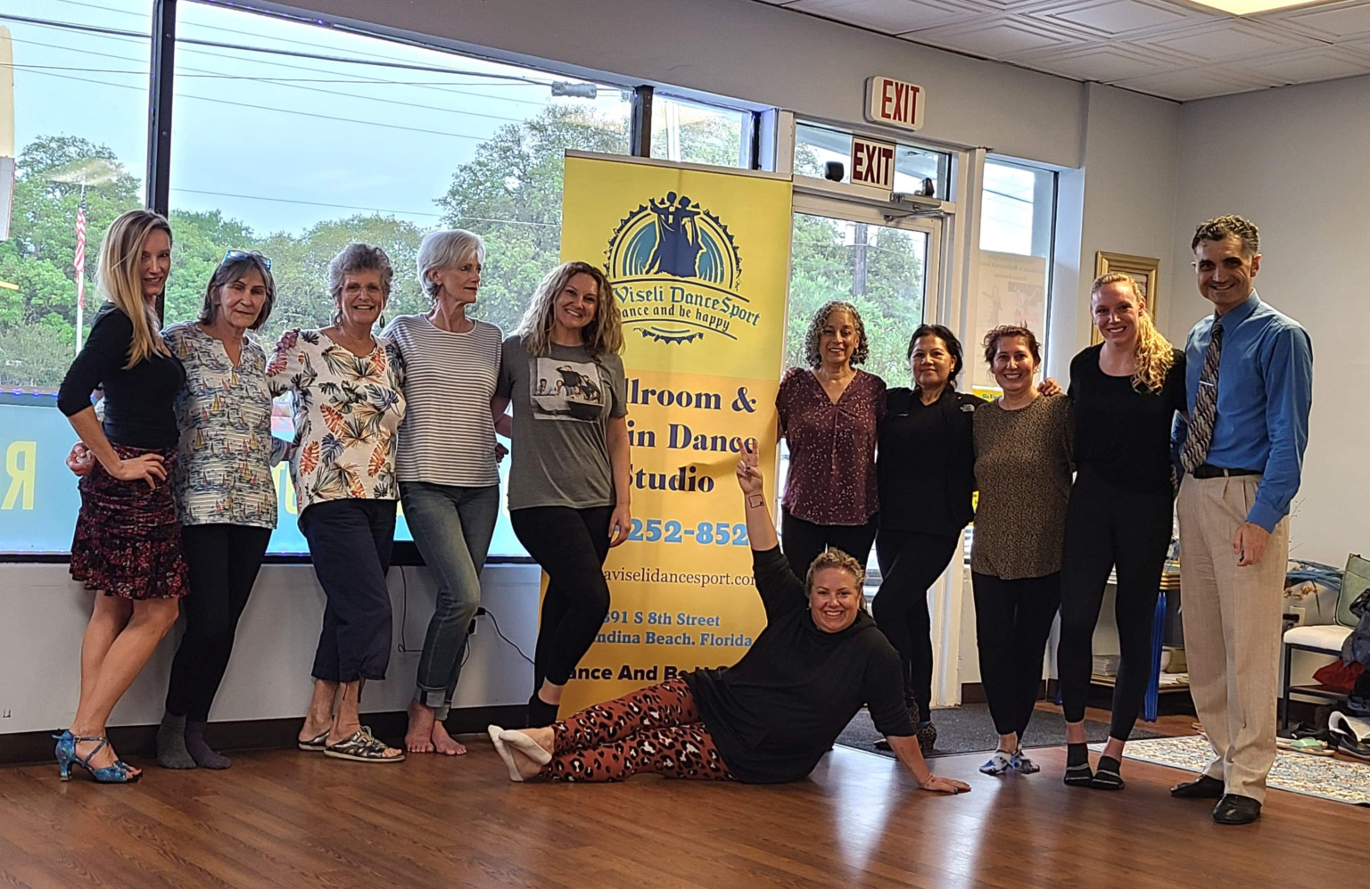 Fun Group at Ladies’ Latin Class This Week | giaviselidancesport.com